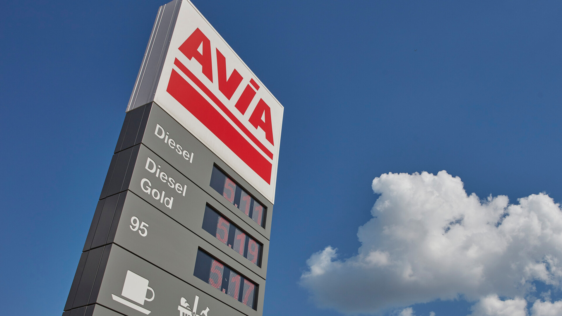 AVIA begins its operation in Ukraine - UNIMOT S.A